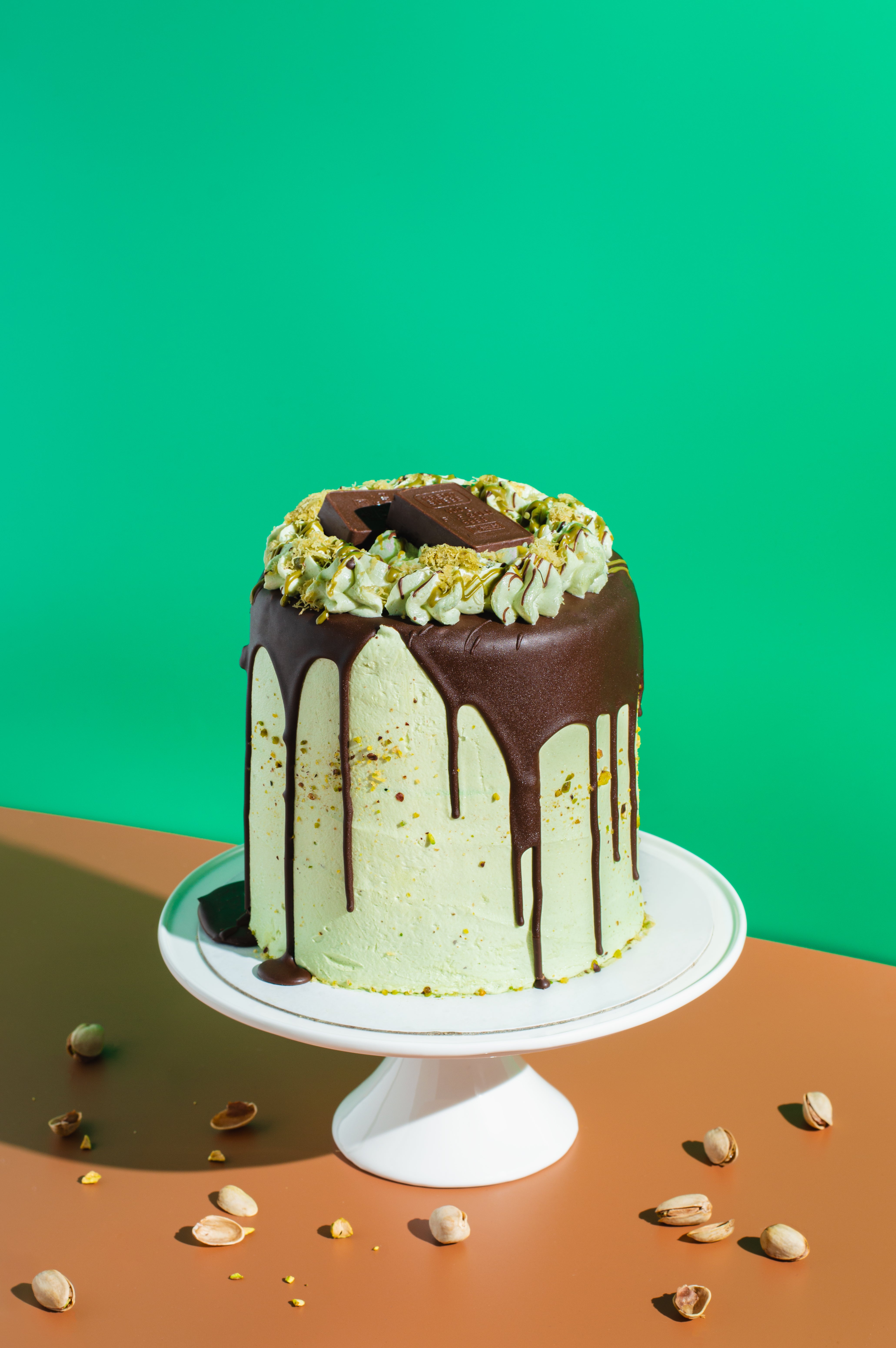 The Kunafa Cake | The Kunafa Cake Delivery UK | Lotus Cake – Desserts ...