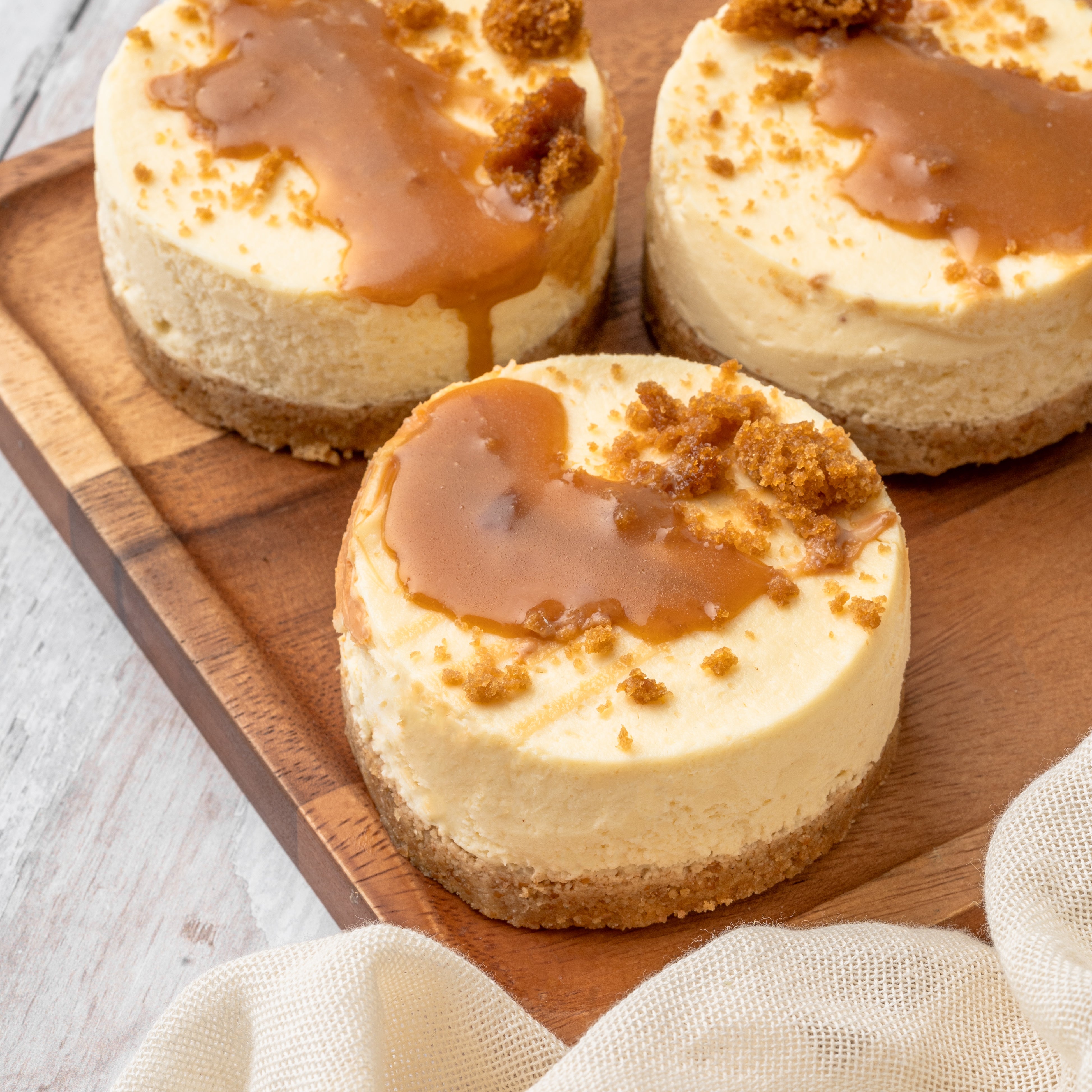 Mini Sticky Toffee Cheesecakes Delivered UK | Cookies and Creme ...